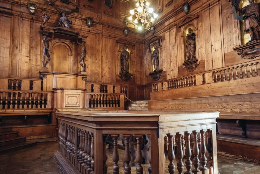 Bologna: Audio-Guided Archiginnasio Visit with Food Tasting - Who Should Consider This Tour?