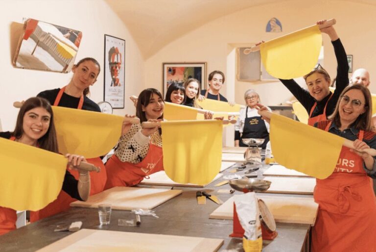 Bologna: Pasta Tagliatelle Ragu Cooking Class with Spritz - The Value of the Experience