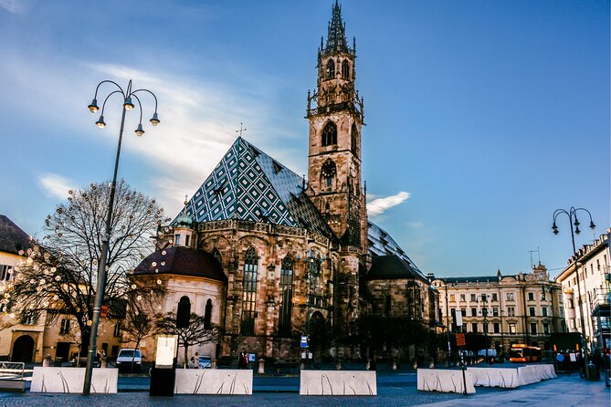 Bolzano Scavenger Hunt and Highlights Self-Guided Tour - Key Points