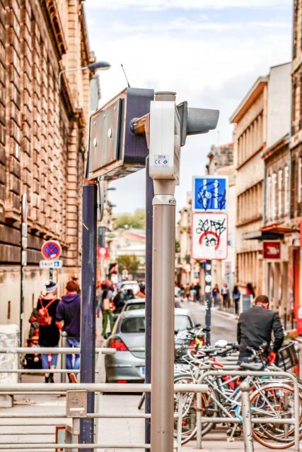 Bordeaux: Express Walk with a Local in 60 minutes - What Makes This Tour Stand Out