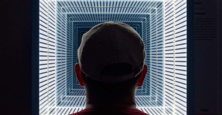 Bordeaux: Museum of Illusions Entry Ticket - Discovering Bordeaux’s Museum of Illusions
