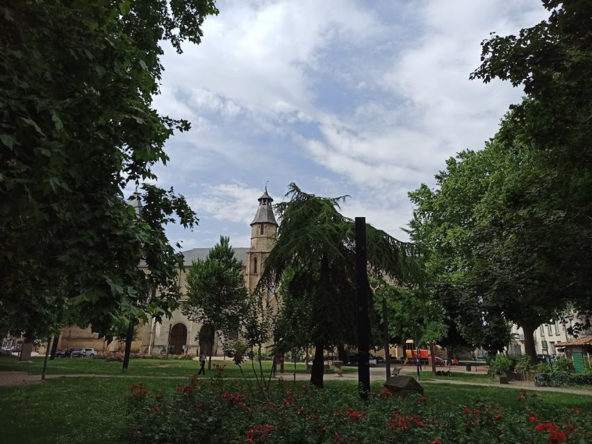 Bordeaux: Mystery and Myths Walking Tour - Why This Tour Works