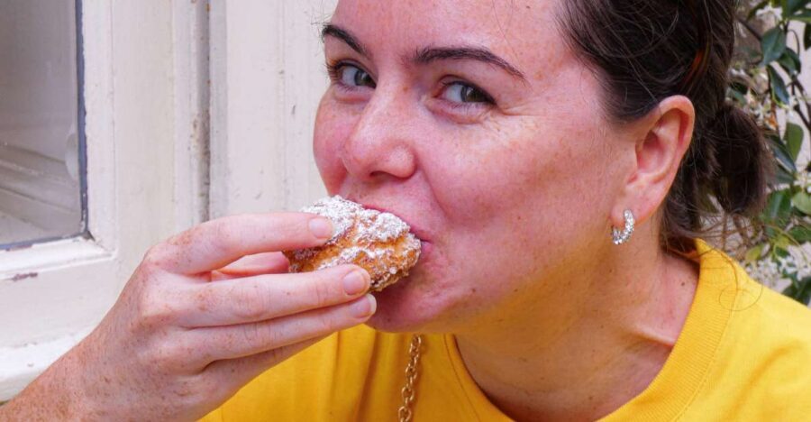 Bordeaux - sweet food tour of the old city - The Authenticity and Atmosphere