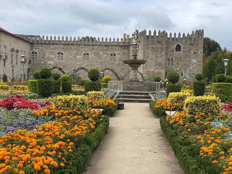 Braga: Centre Private Walking Tour w/ Thermal Spring Entry - A Brief Visit to the Convento do Pópulo