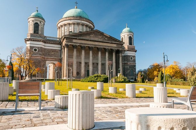 Bratislava-Budapest One-Way Sightseeing Transfer - Key Points