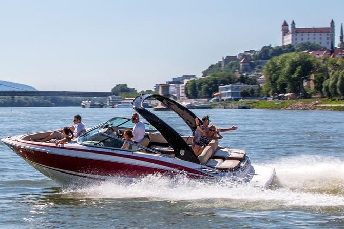 Bratislava by speedboat 1 Hour - Introduction