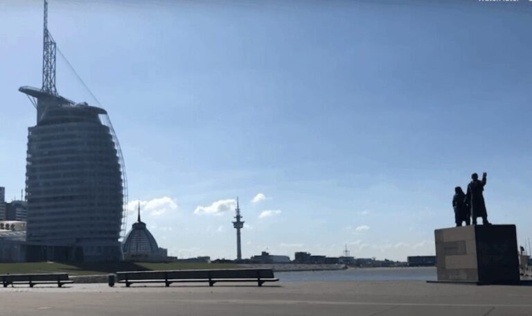 Bremerhaven: Sailor's yarn, legends and sea walking tour - The Practicalities & Value