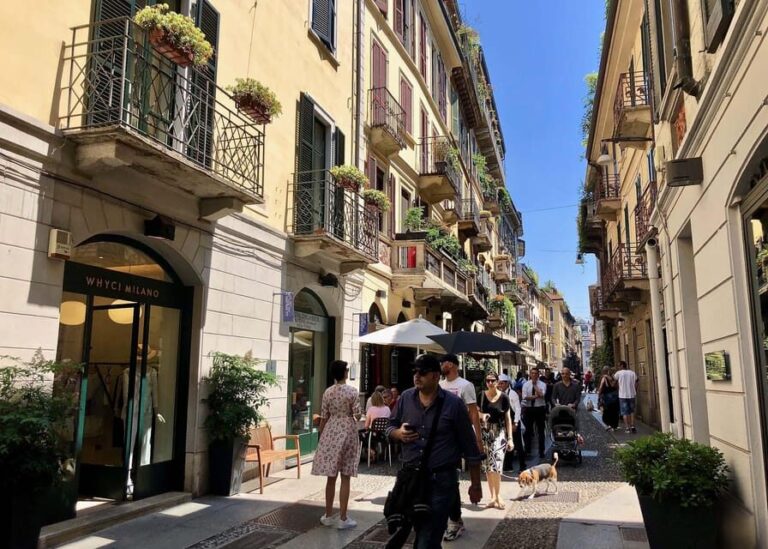 Brera Gallery Tour & Walk Through Historic Brera District - The Practicalities: What to Expect