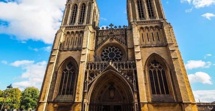 Bristol : Sightseeing Custom Tour with a Local Guide - A Deep Dive into the Experience