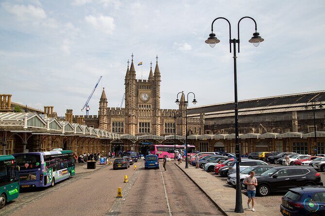 Bristols Heritage and Suspension Bridge: Private Walking Tour - What You’ll Experience on the Tour