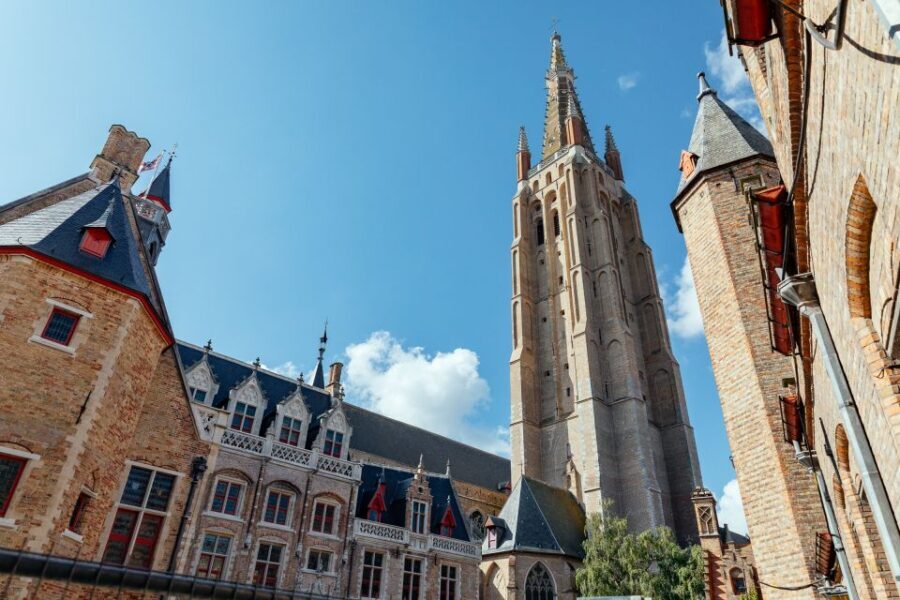 Bruges: 1.5-Hour Private Kick-Start Tour with a Local - Authentic Guides & Genuine Reviews