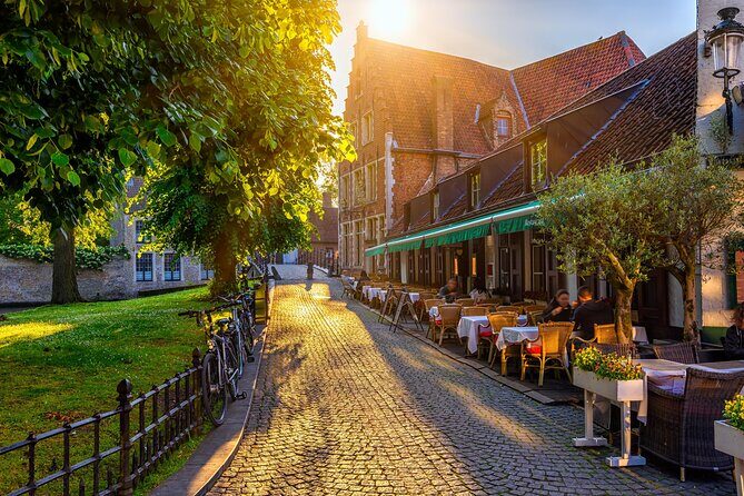 Bruges Charms and Gems Tour for Cruise Passengers - First Stop: The Belfry (Belfort)