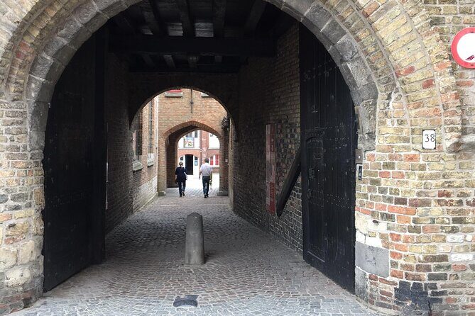 Bruges Legends and Hidden Treasures: A Self-Guided Audio Tour - The Experience: What It’s Like to Walk and Listen