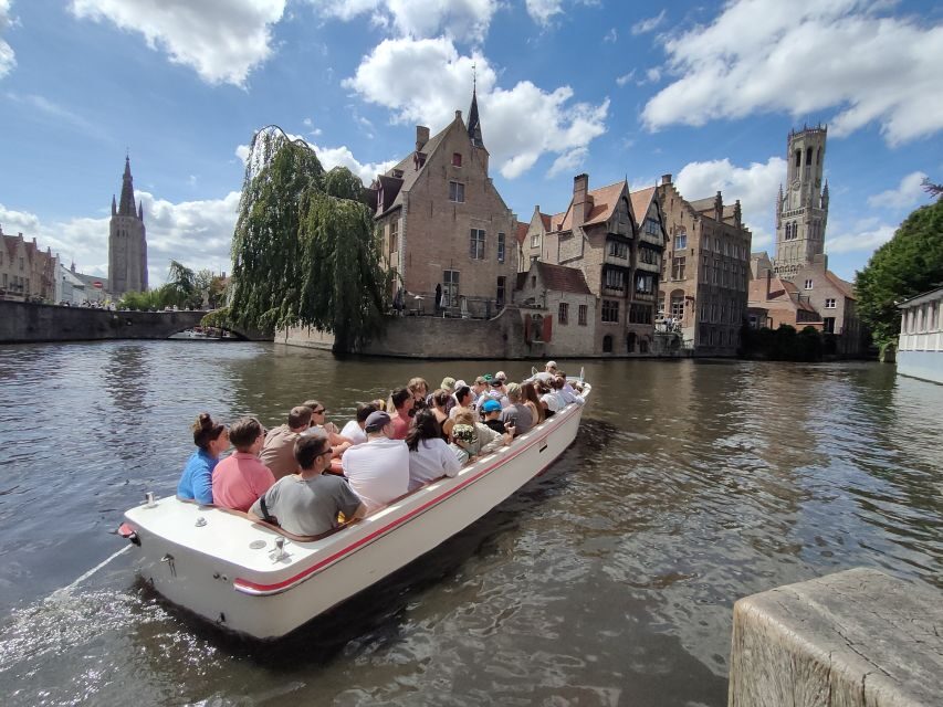 Bruges: Small Group Boat Cruise and Guided Walking Tour - The Reviews Say It All