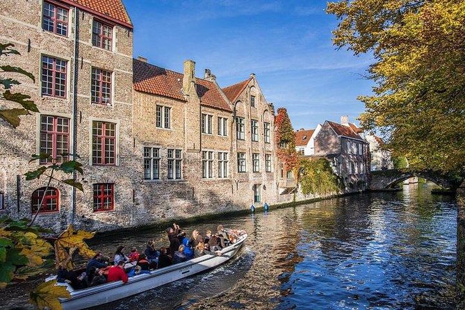 Bruges Uncovered: Historic Walking Tour & Canal Boat Experience - Key Points