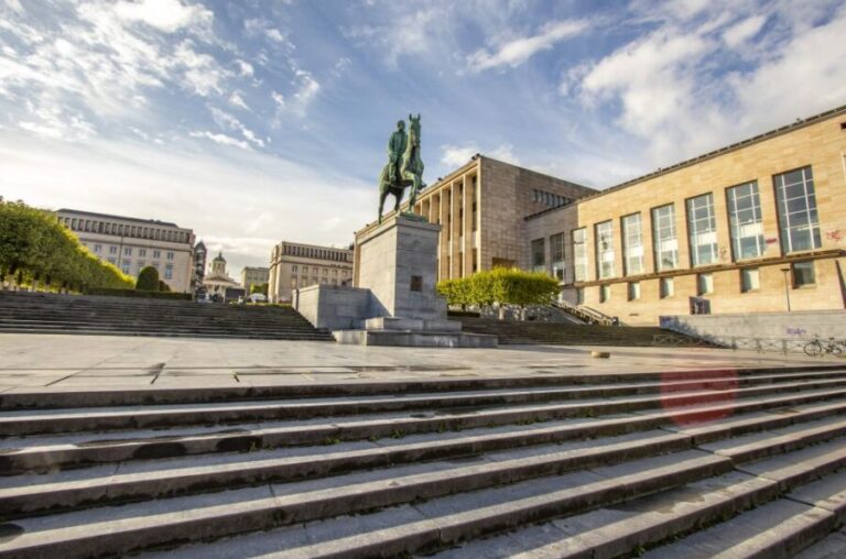 Brussels: Best Intro Guided Walking Tour with a Local - Key Points