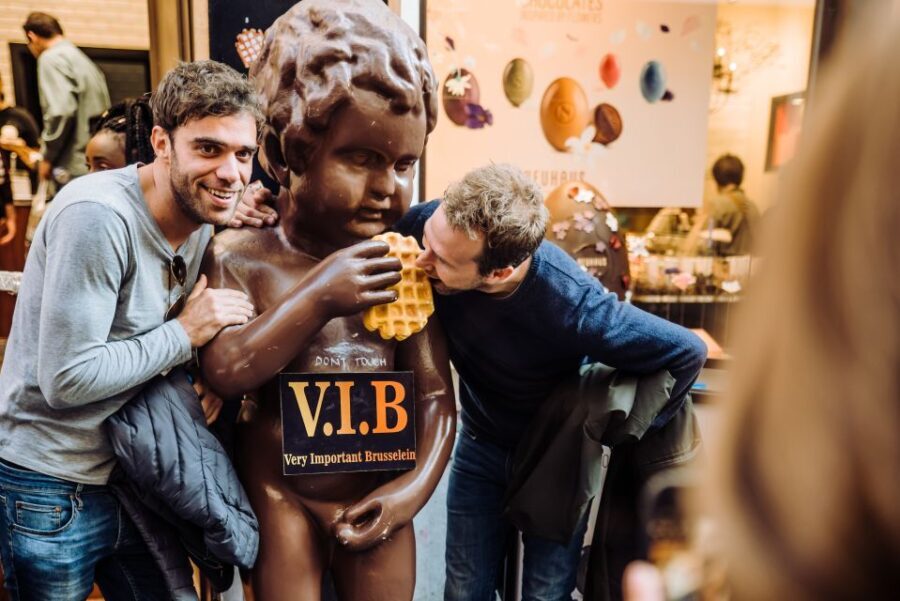 Brussels: Highlights & Hidden Gems Private Walking Tour - Detailed Breakdown of the Itinerary