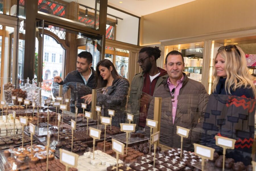 Brussels: Private Tour of the Upper and Lower City - FAQs