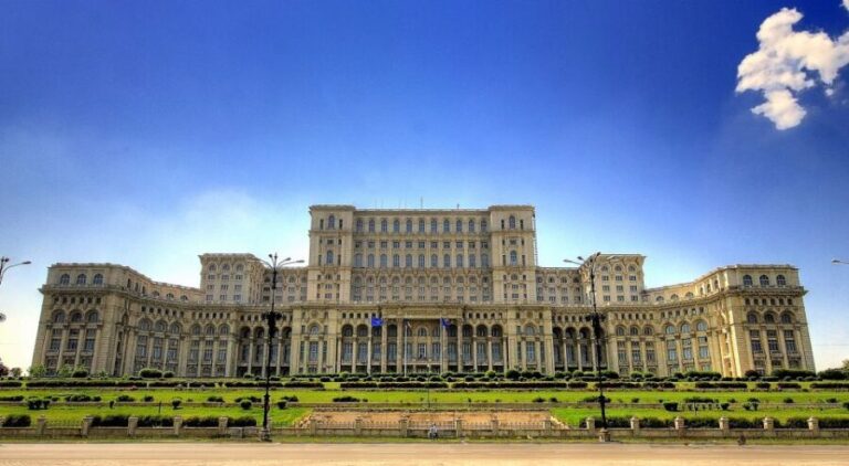 Bucharest: Communism, Revolution & City Highlights Tour - Analyzing the Value
