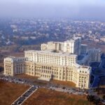 Bucharest Sightseeing Tour - Exploring Victoriei Avenue and Old Districts