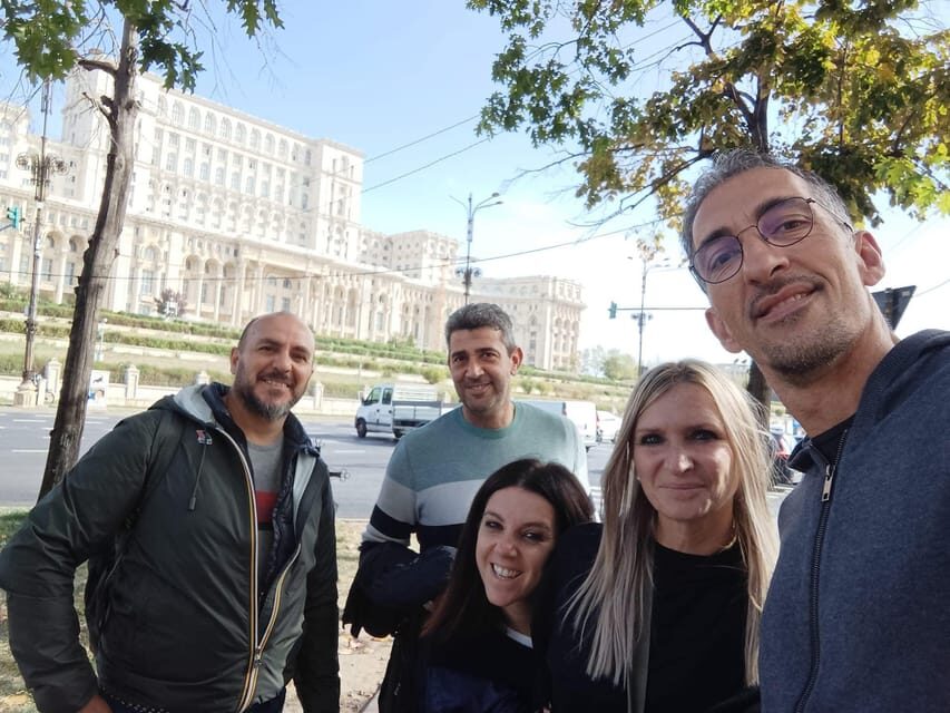 Bucharest: tour in the Parliament in Italian+exterior visit with guide - Who Will Enjoy This Tour?