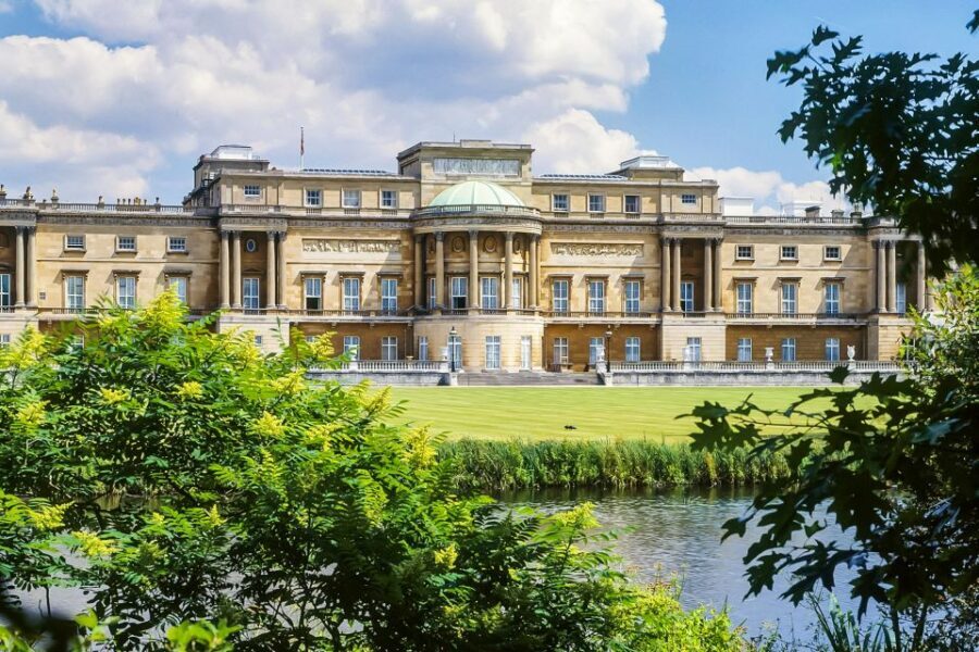 Buckingham Palace: The State Rooms Entrance Ticket - Who Should Consider This Tour?