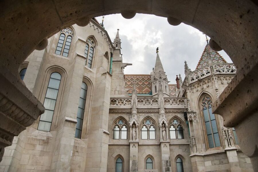 Budapest: Buda Castle Walking Tour in German - In-Depth Look at the Itinerary