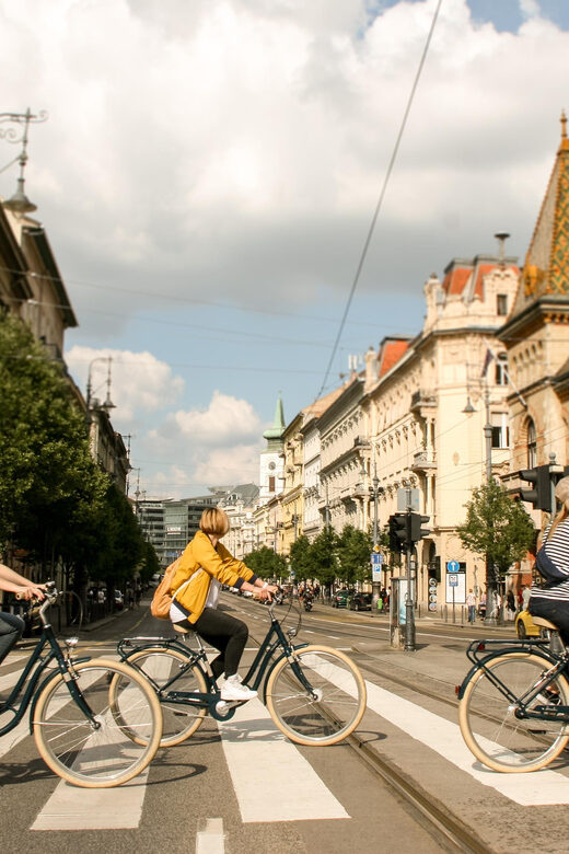 Budapest by Bike - 24 Hour Bike Rental - Navigating Sights and Hidden Gems