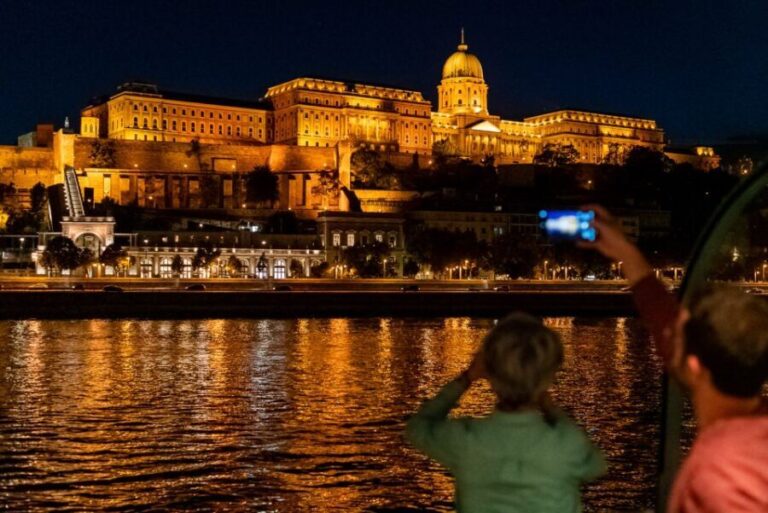Budapest: Candlelit Dinner River Cruise with Live Music - Practical Details and Tips