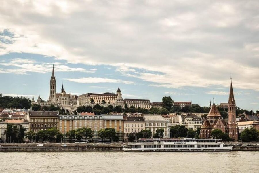 Budapest Half Day Car Tour with Guide - Exploring Budapest’s Historic Gems