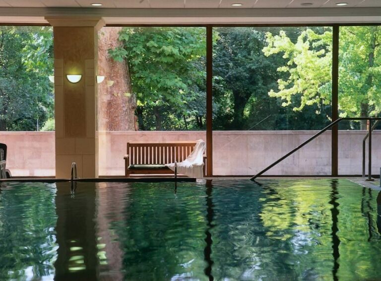 Budapest: Margaret Island Day Spa Entry Ticket - Why Choose This Spa?