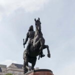 Budapest: Parliament & Its Surroundings Tour with Folk Music - Exploring Liberty Square & Rose Hill