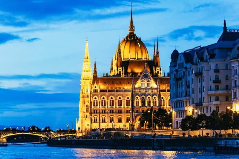 Budapest: Prosecco Dinner Cruise with Live Music - The Itinerary Breakdown