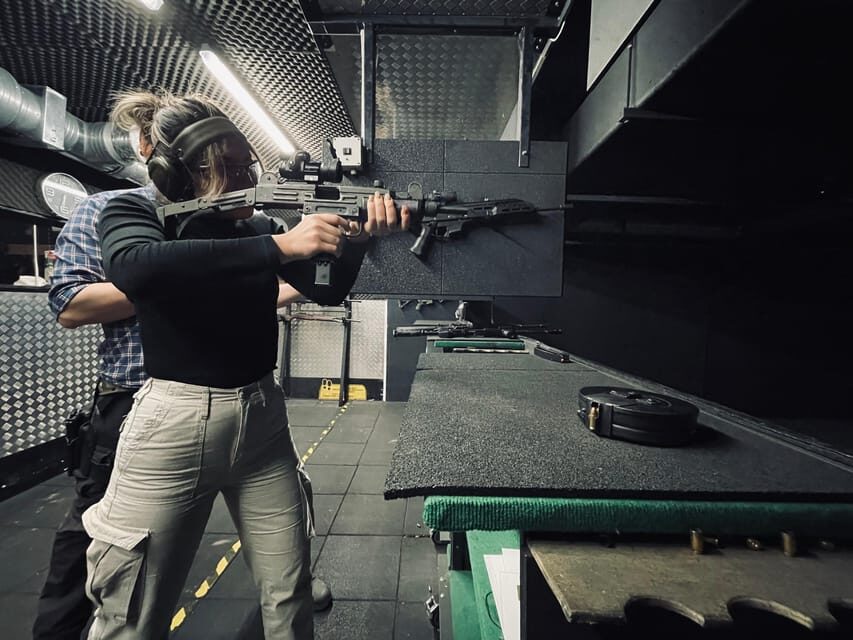 Budapest: Shooting Experience for Couples, The Perfect Date - The Itinerary: What You Can Expect