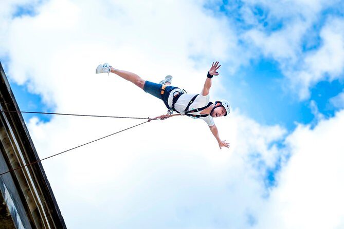Bungee jumping over the Gállego River - Who Will Love This Experience