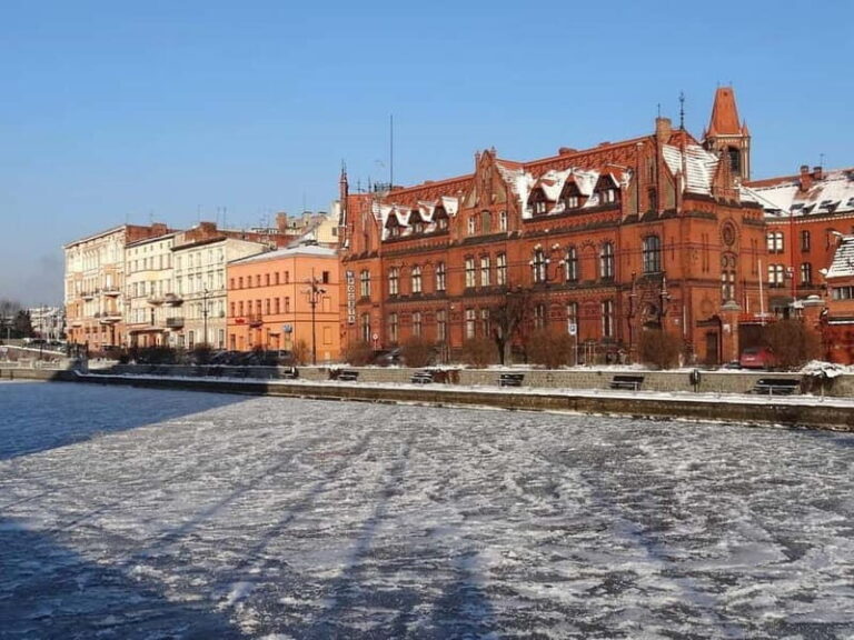 Bydgoszcz private guided city tour - Why These Stops Matter