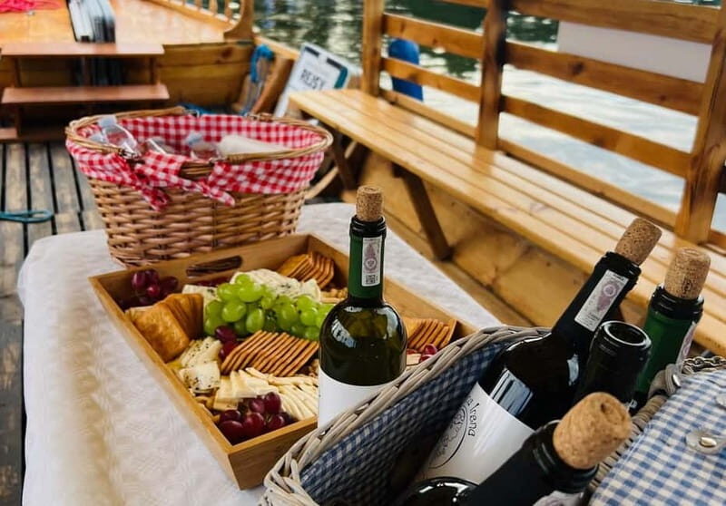 Bydgoszcz: River Cruise with local Wine and Cheese Tasting - Key Points