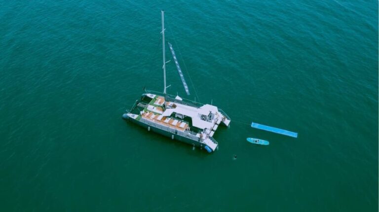 Cadiz capital:Catamarán Experience paseo con baño y almuerzo - Practical Considerations and Tips