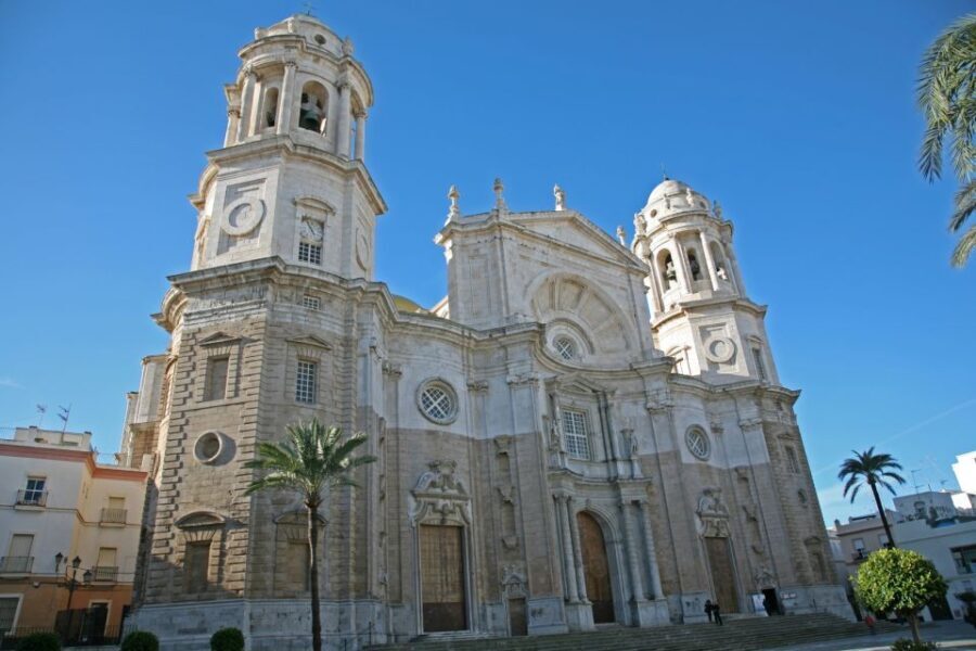 Cadiz: City Walking Tour to Torre Tavira and the Cathedral - The Practical Side: Logistics and Tips