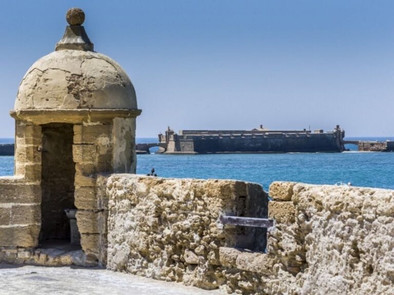 Cadiz: Guided City Tour - Discovering Cadiz’s Ancient Roots
