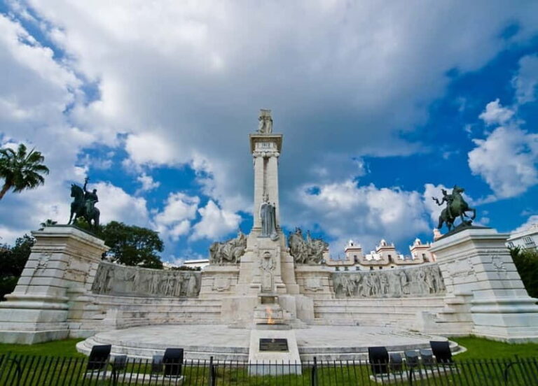 Cádiz: Private Walking Tour with Local Guide - Who Will Love This Tour?