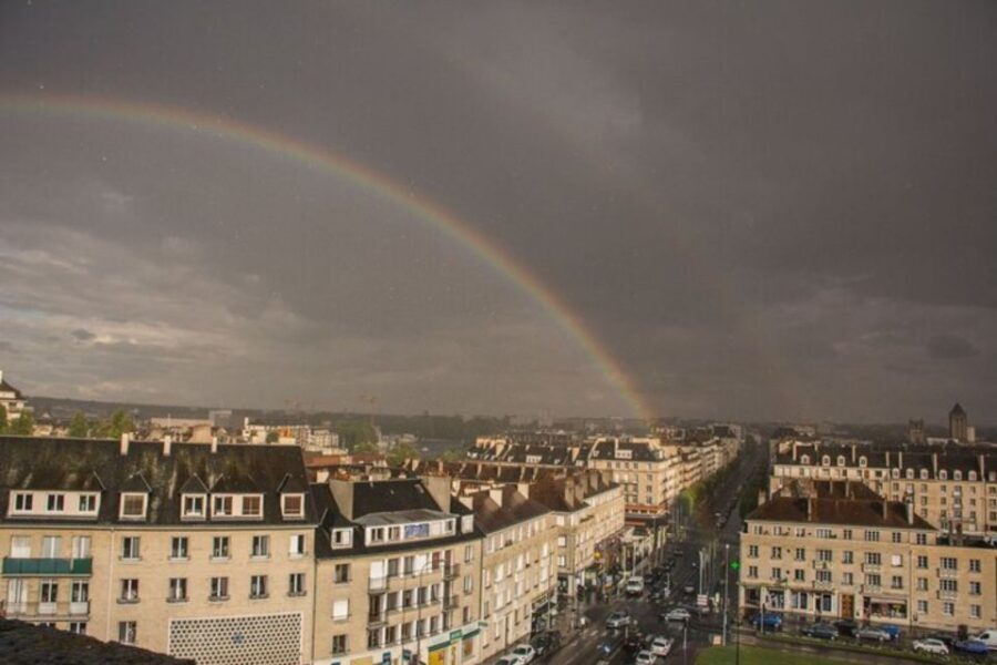 Caen: Private custom tour with a local guide - What Makes This Tour Stand Out