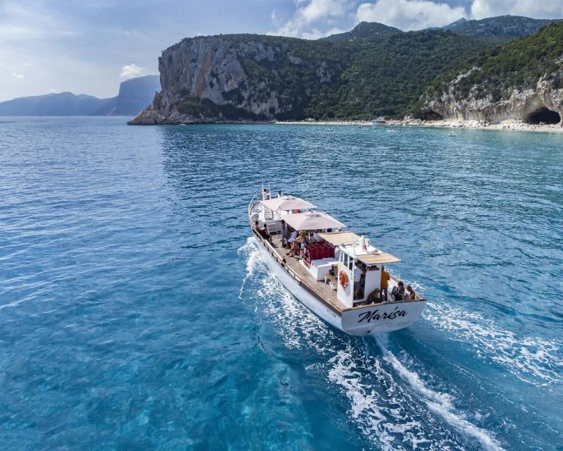 Cala Gonone: Grotta Bue Marino & Cala Luna Beach Boat Tour - Exploring the Grotta del Bue Marino