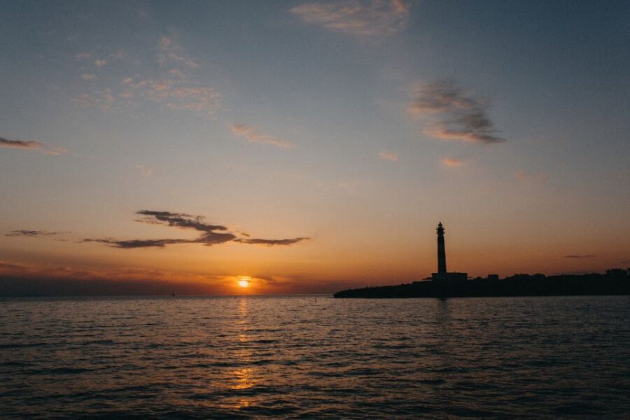 Cala'n Bosch: 2-Hour Sunset Sightseeing Tour - What Makes This Tour Special