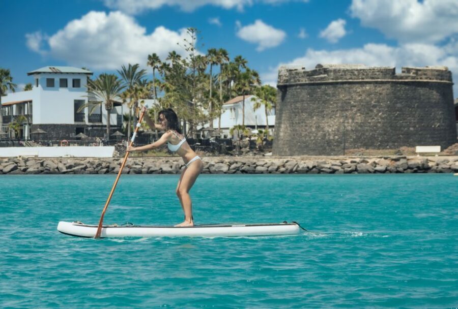 Caleta de Fuste: 1- Hour Stand Up Paddle Experience - Caleta de Fuste: 1-Hour Stand Up Paddle Experience — A Genuine Look