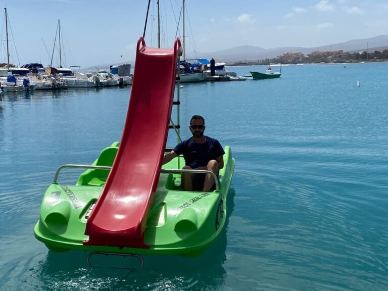 Caleta de Fuste: Pedalo with slide rental - The Highlights