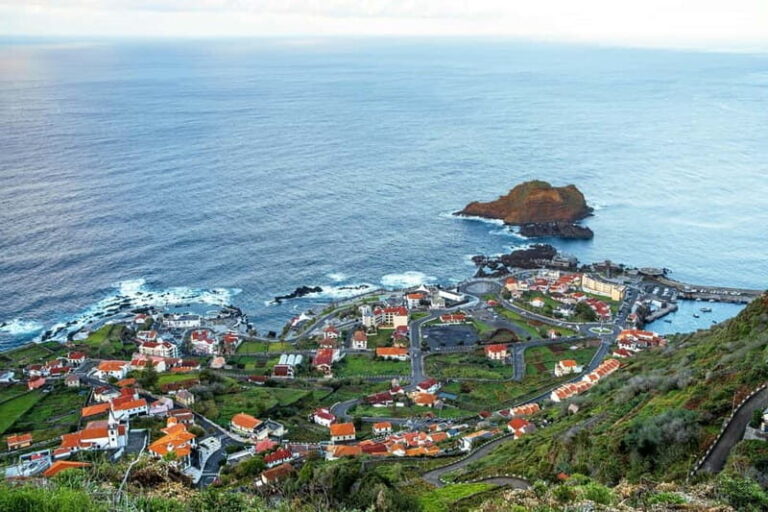 Câmara de Lobos, Pico da Torre, and Porto Moniz Tour - Authenticity and Practicality