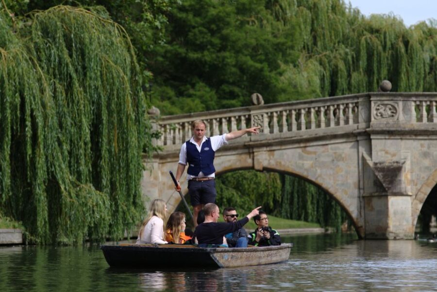 Cambridge: Guided Shared River Punting Tour - What’s Included and How it Works