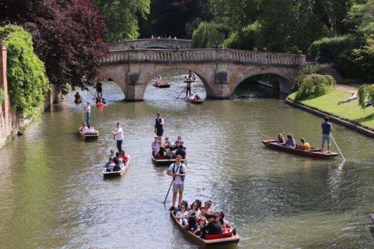 Cambridge: Private Chauffeured Punting Tour - What to Expect from the Cambridge Private Punting Tour