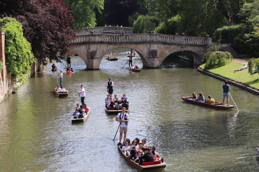 Cambridge: Private Chauffeured Punting Tour - What to Expect from the Cambridge Private Punting Tour